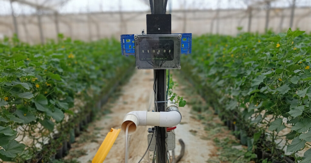 2025 Guide. How To Choose Greenhouse Climate Controllers